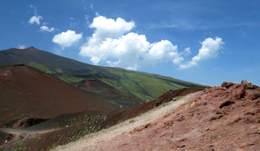 Etna South, itinerary of castles and old craters