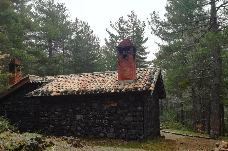 Mount Etna’s summer place 3: Mount Maletto